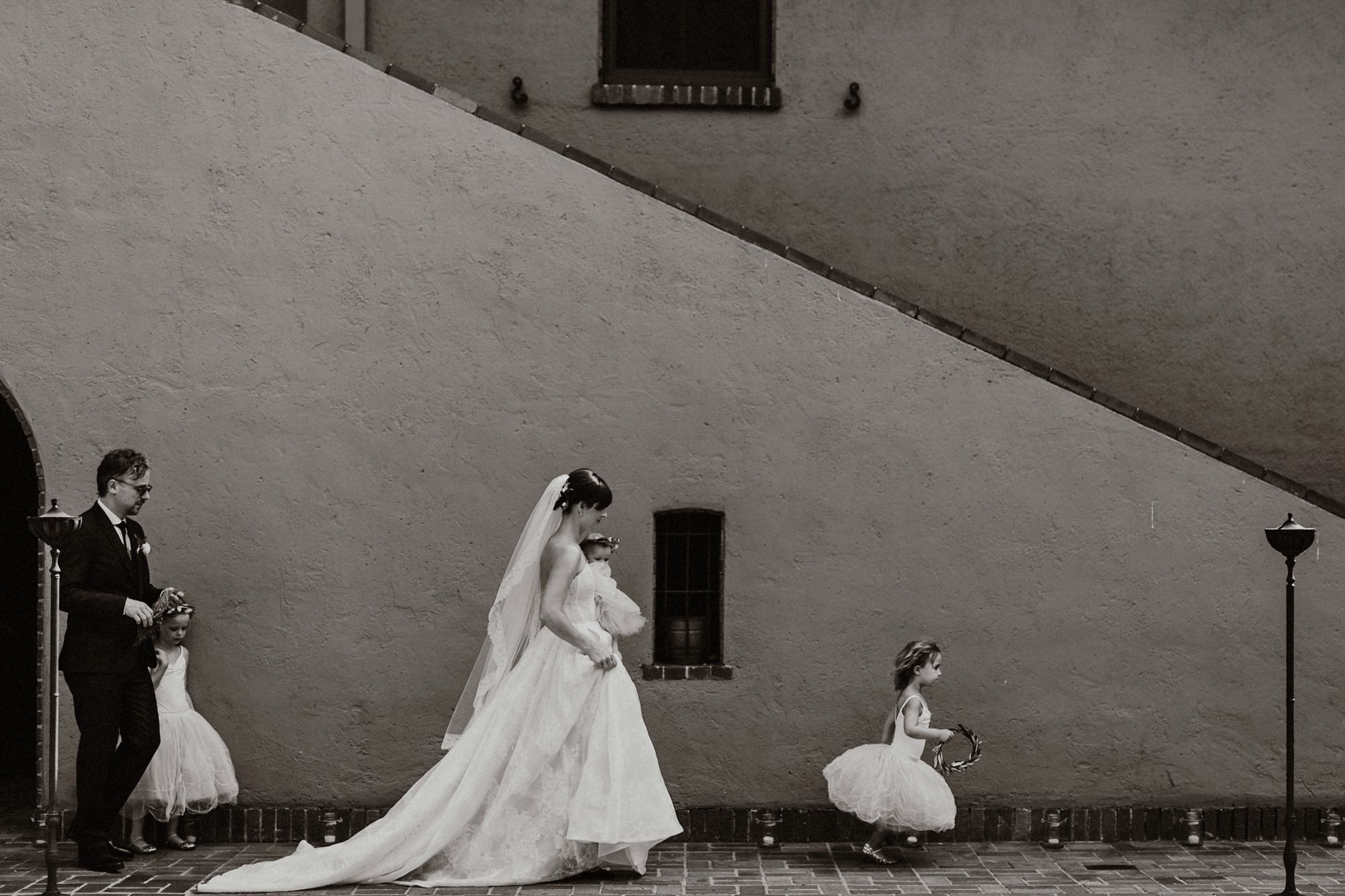 Paramour Estate Mansion Wedding Photos | Onnalee + Paul